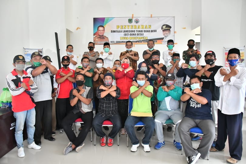Sehari Berkantor di Kecamatan, Iqbal Suhaeb Hadiri Sejumlah Kegiatan di ... Sehari Berkantor di Kecamatan, Iqbal Suhaeb Hadiri Sejumlah Kegiatan di ...